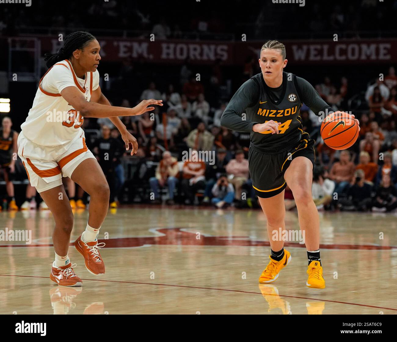 Austin, Texas, USA. 30th Jan, 2025. Missouri guard ASHTON JUDD (24 ...