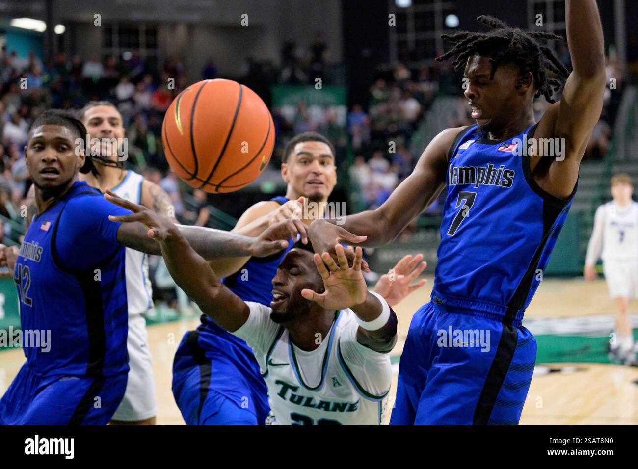 Memphis forward Dain Dainja (42), forward Tyreek Smith (5), and guard ...