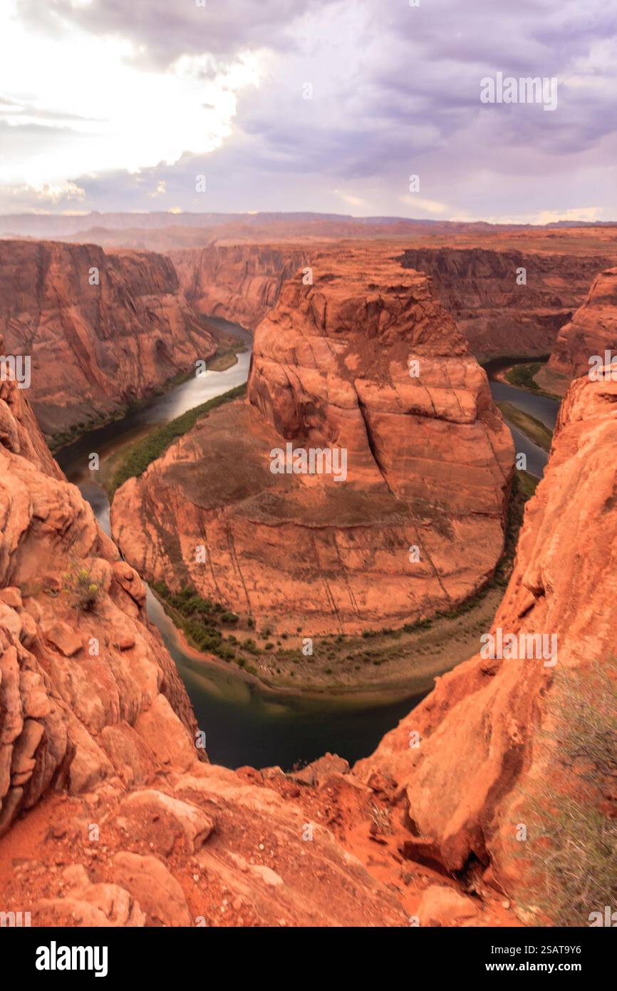Horseshoe Bend is the name for a horseshoe-shaped meander of the ...
