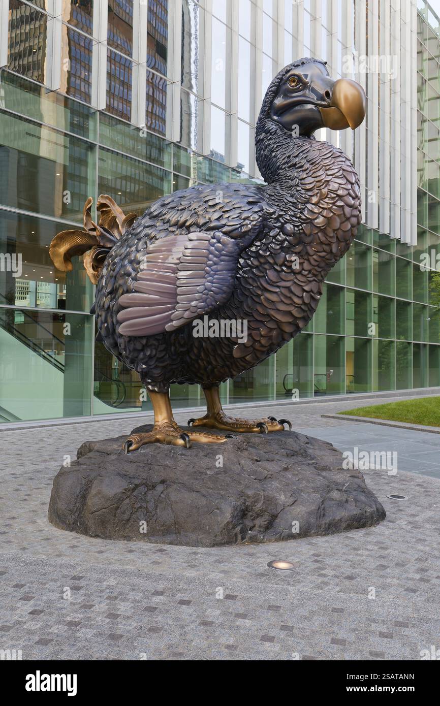 The song of the dodo hi-res stock photography and images - Alamy