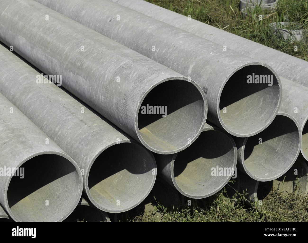 Asbestos pipes hi-res stock photography and images - Alamy