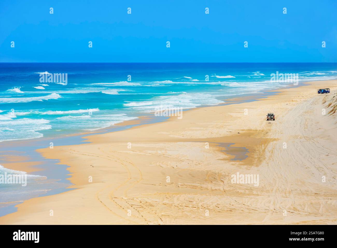 Seventy Five Mile Beach, Great Sandy National Park, Fraser Island ...