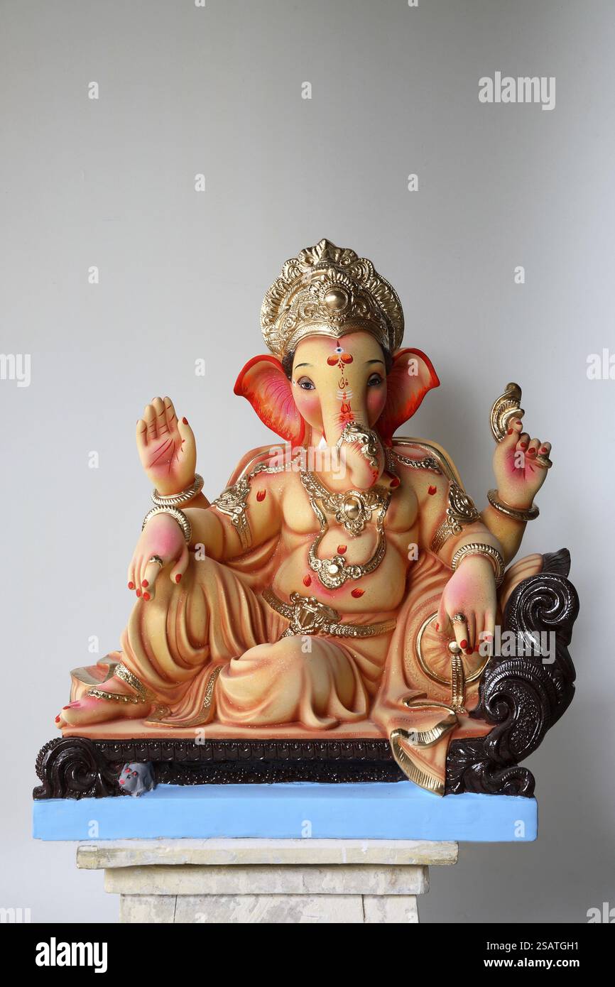 Lord model Peshwai Ganpati one tone wood base elephant head god made ...