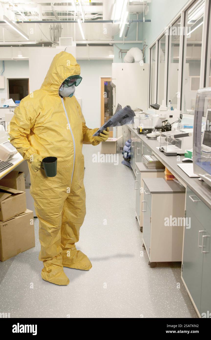 Man wearing a hazmat suit in the face of infectious disease Stock Photo ...