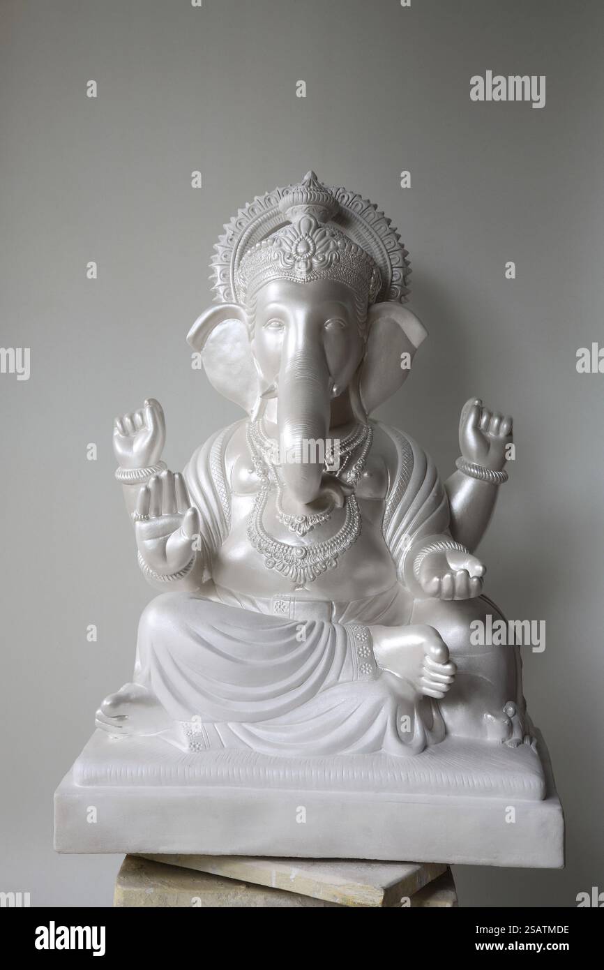 Bal Ganesh Most Beautiful Little Bal Ganesha Staue In Golden Colour