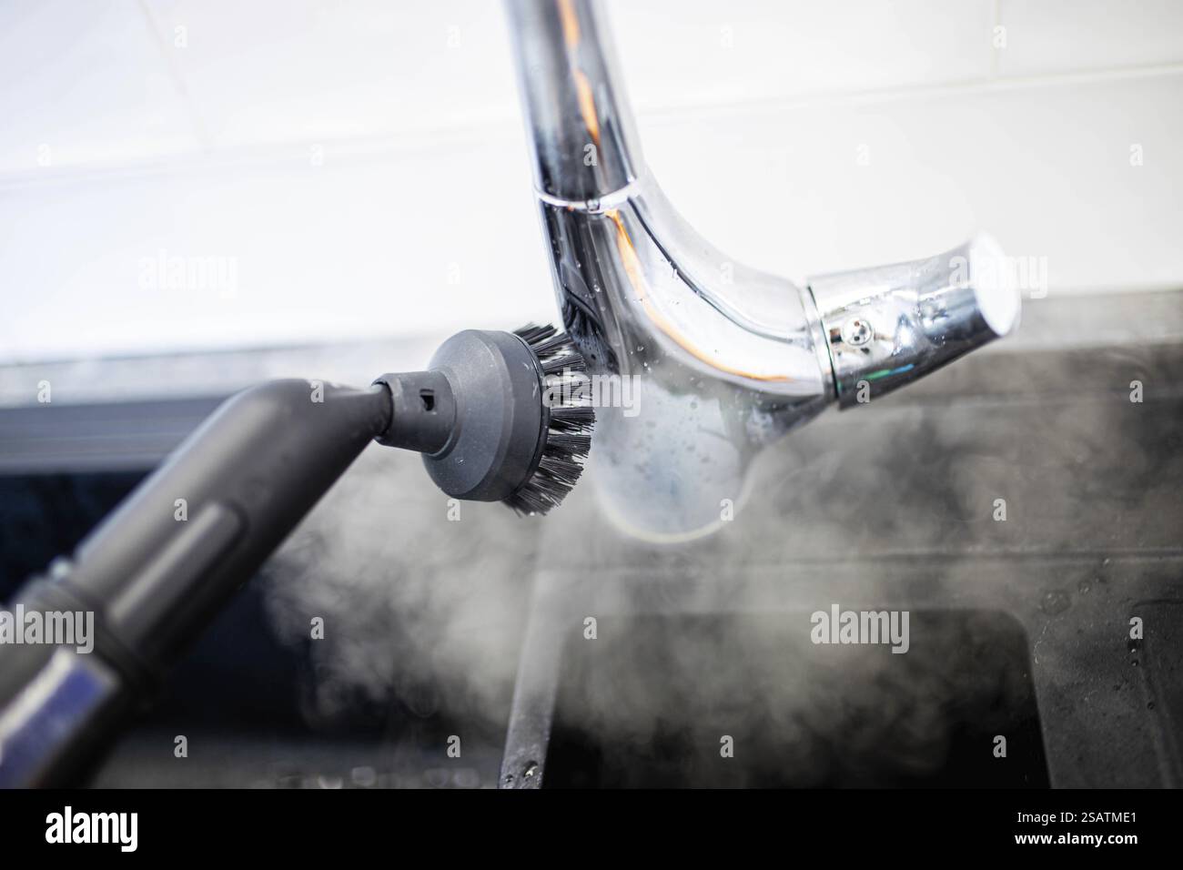 Chrome cleaning hi-res stock photography and images - Alamy