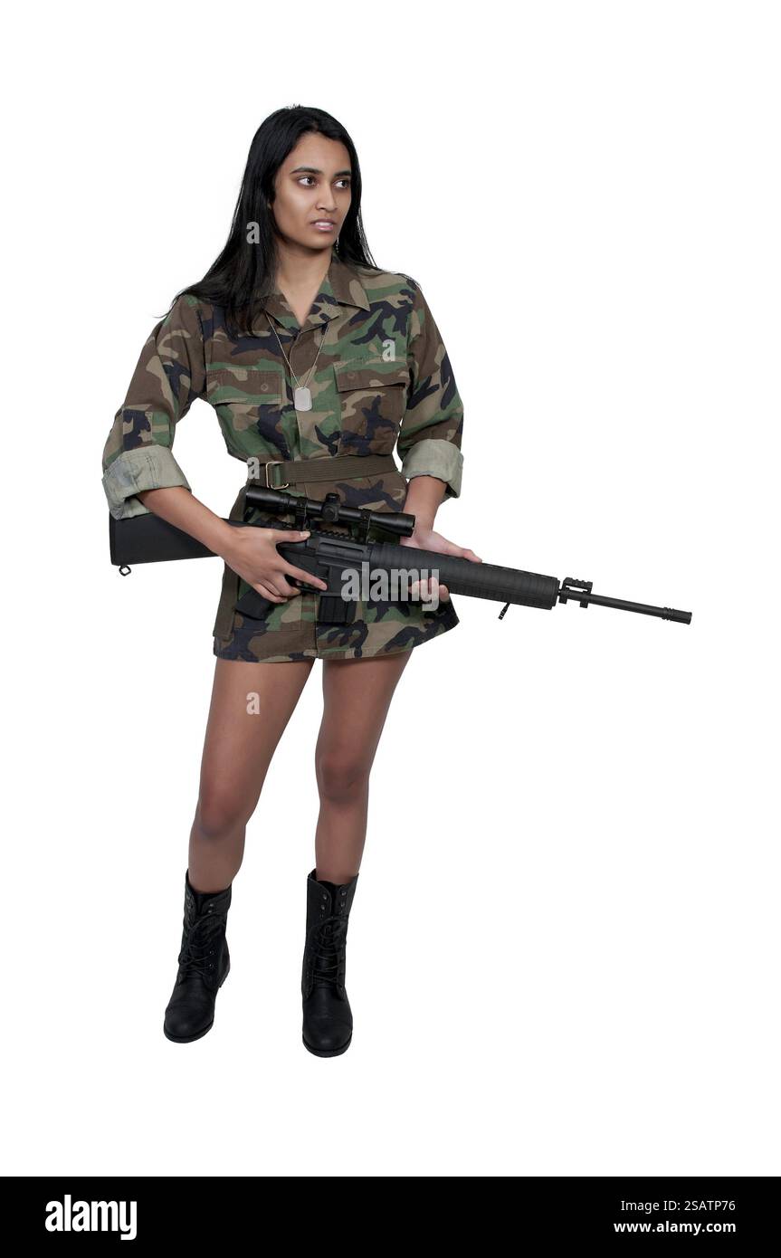 Beautiful young woman soldier with a M16 rifle Stock Photo - Alamy