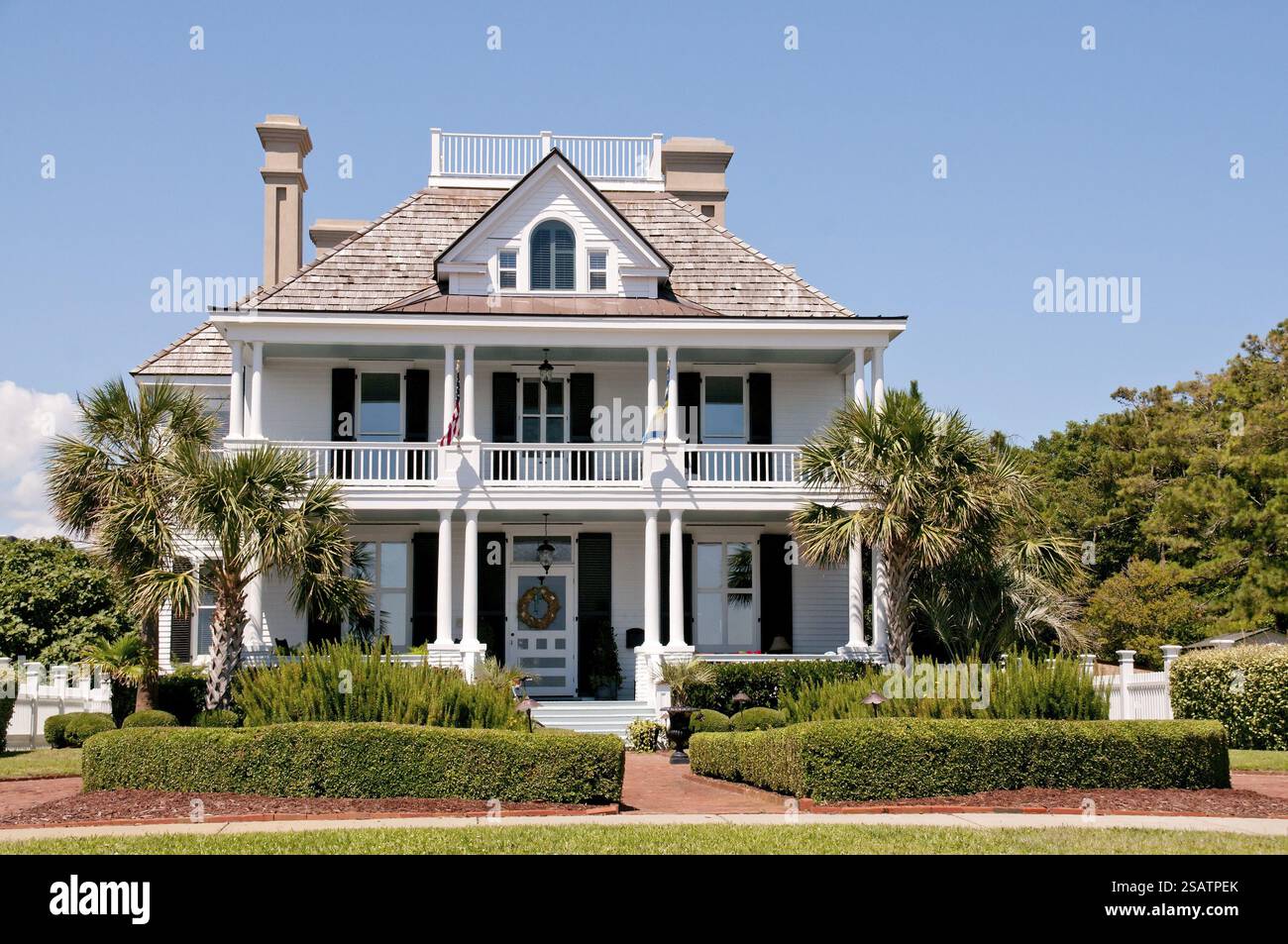 An old historic house from circa 1700 Stock Photo - Alamy