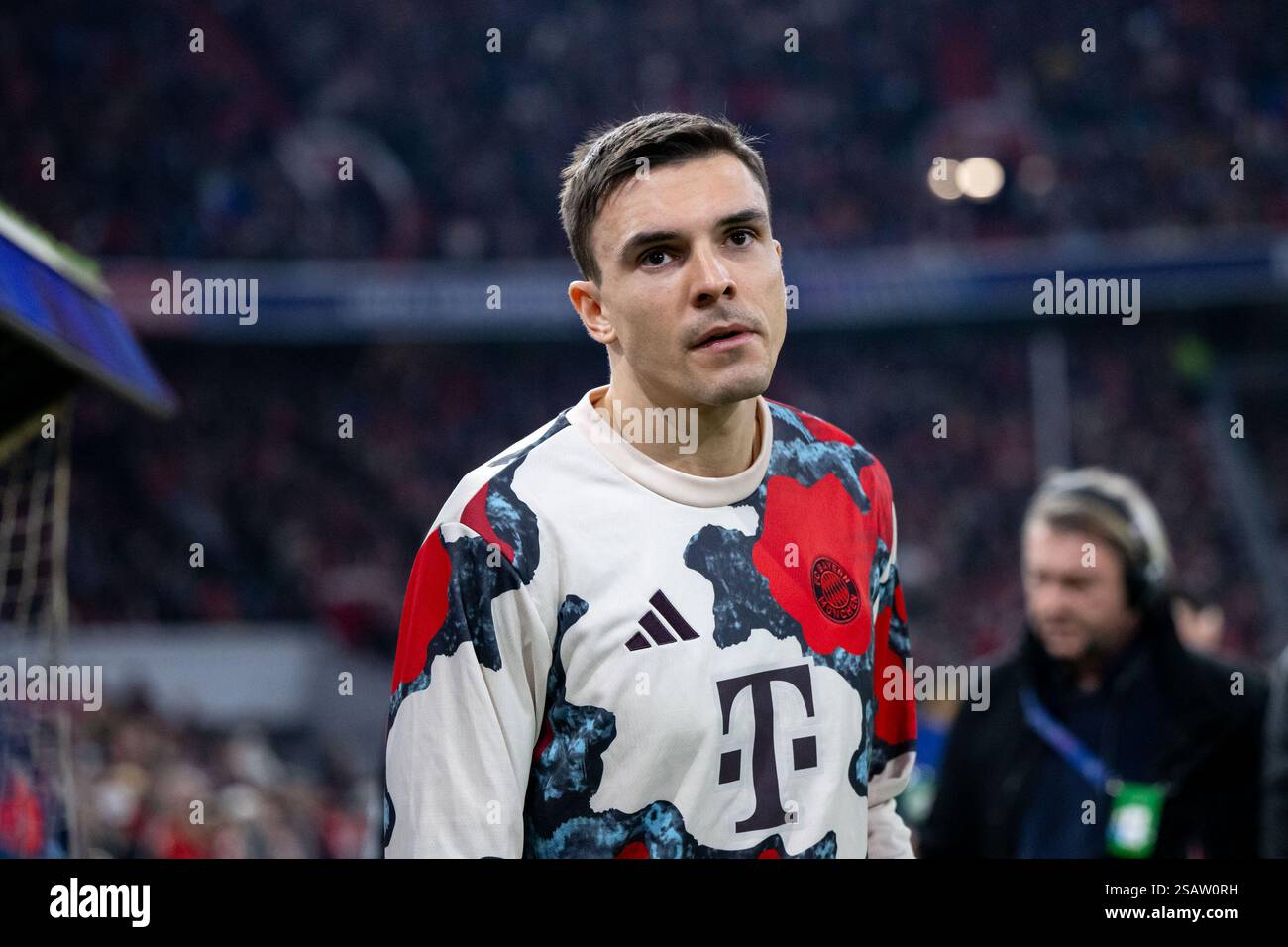 Joao Palhinha (FC Bayern Muenchen, #16), GER, FC Bayern Muenchen vs. SK ...