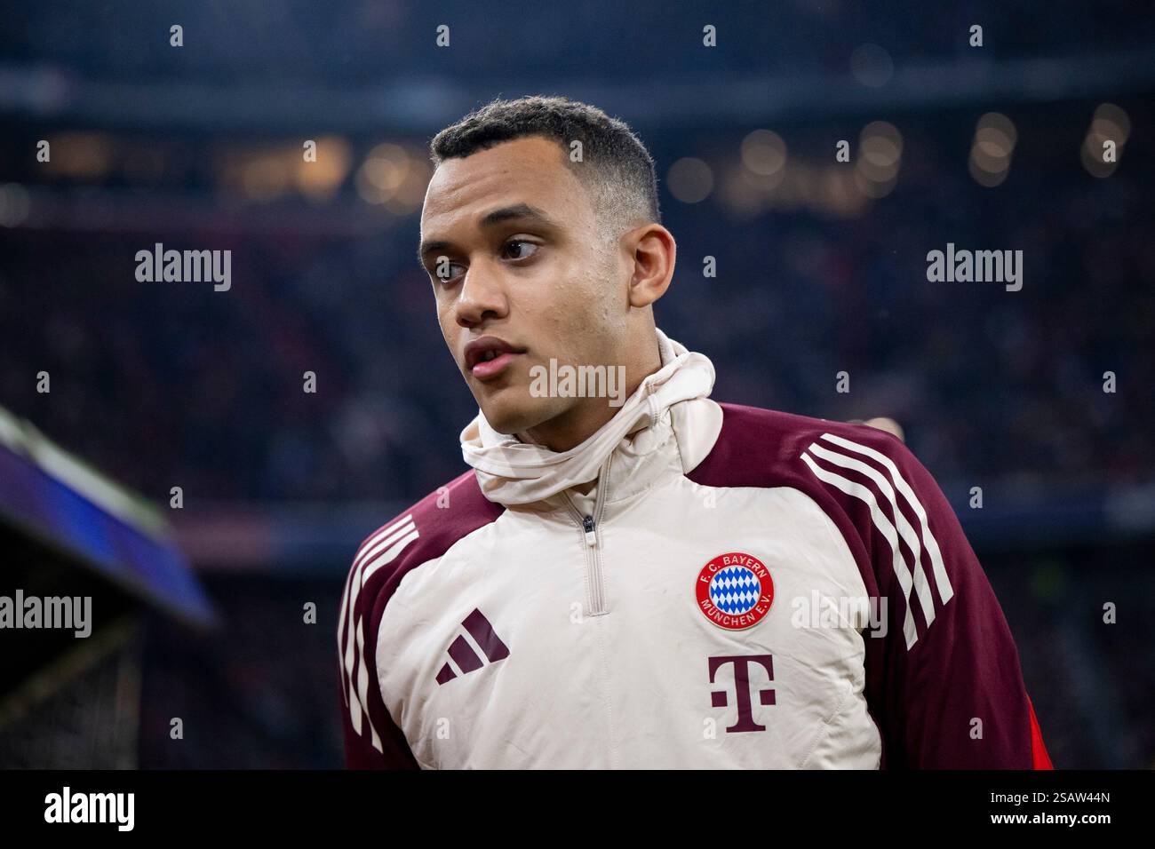Tarek Buchmann (FC Bayern Muenchen, #28), GER, FC Bayern Muenchen vs ...
