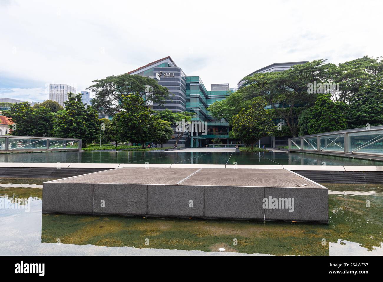 Singapore Management University campus, a public funded private ...