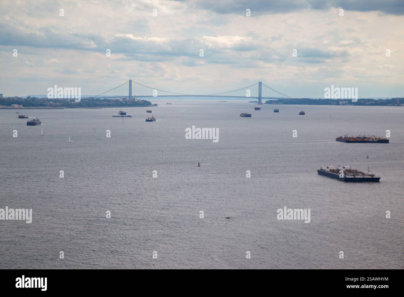 Container boats and the Verrazano-narrows bridge over Hudson River in ...