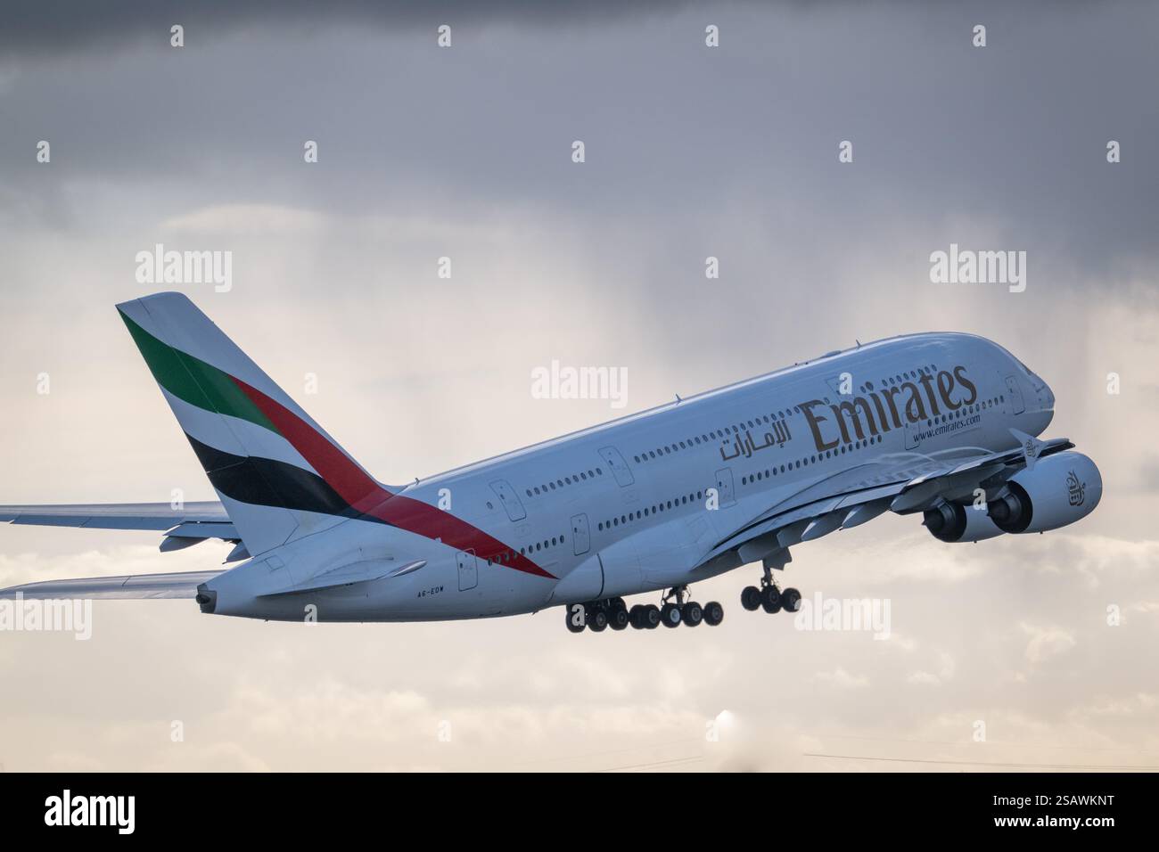 Emirates A380-861 Flight EK18 Departs Manchester for Dubai on 30 Jan ...