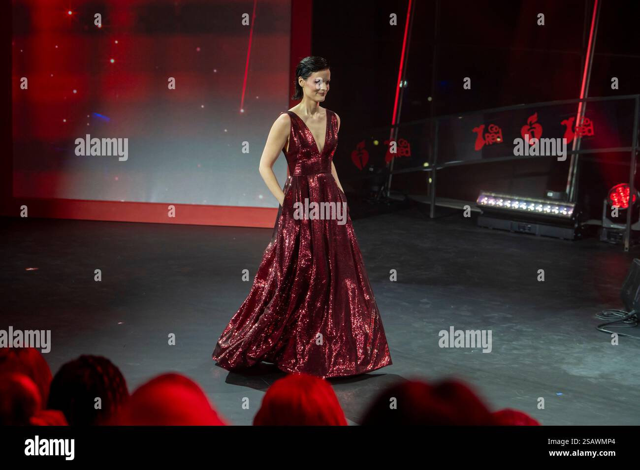 NEW YORK, NEW YORK - JANUARY 30: Jaimie Alexander wearing Genny walks ...