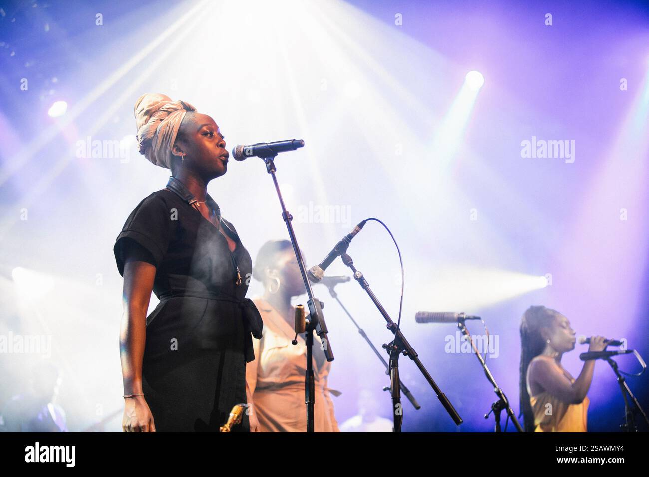 Kokoroko performing hi-res stock photography and images - Alamy
