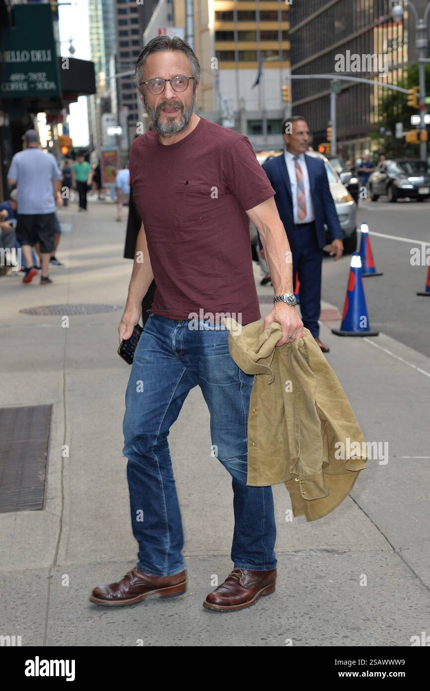 The marc maron show hi-res stock photography and images - Alamy