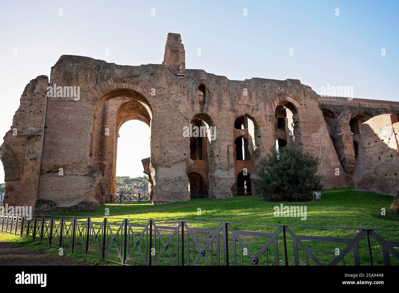 Brick stone arches hi-res stock photography and images - Alamy