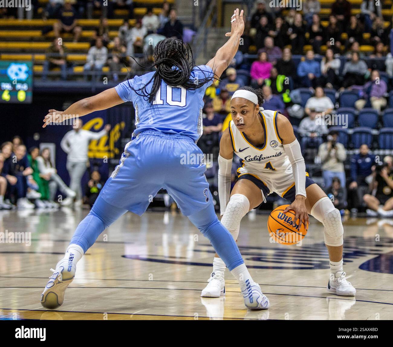 Haas Pavilion Berkeley Calif, USA. 30th Jan, 2025. USA California guard ...