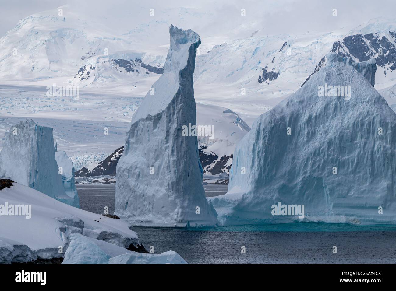 Antarctica view. Seascape and landscape of Antarctica. Glaciers Stock ...