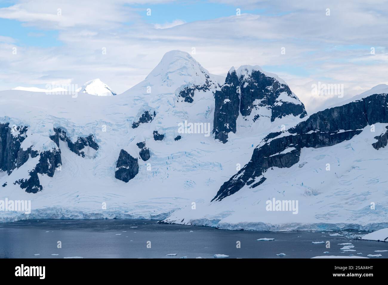Antarctica view. Seascape and landscape of Antarctica. Glaciers ...