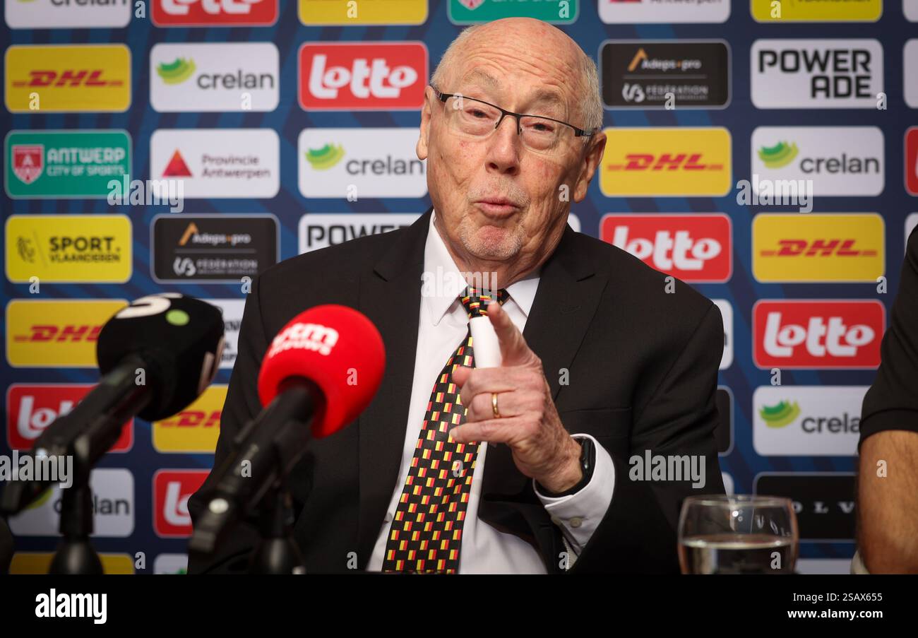 Antwerp, Belgium. 31st Jan, 2025. Belgium's head coach Mike Thibault ...