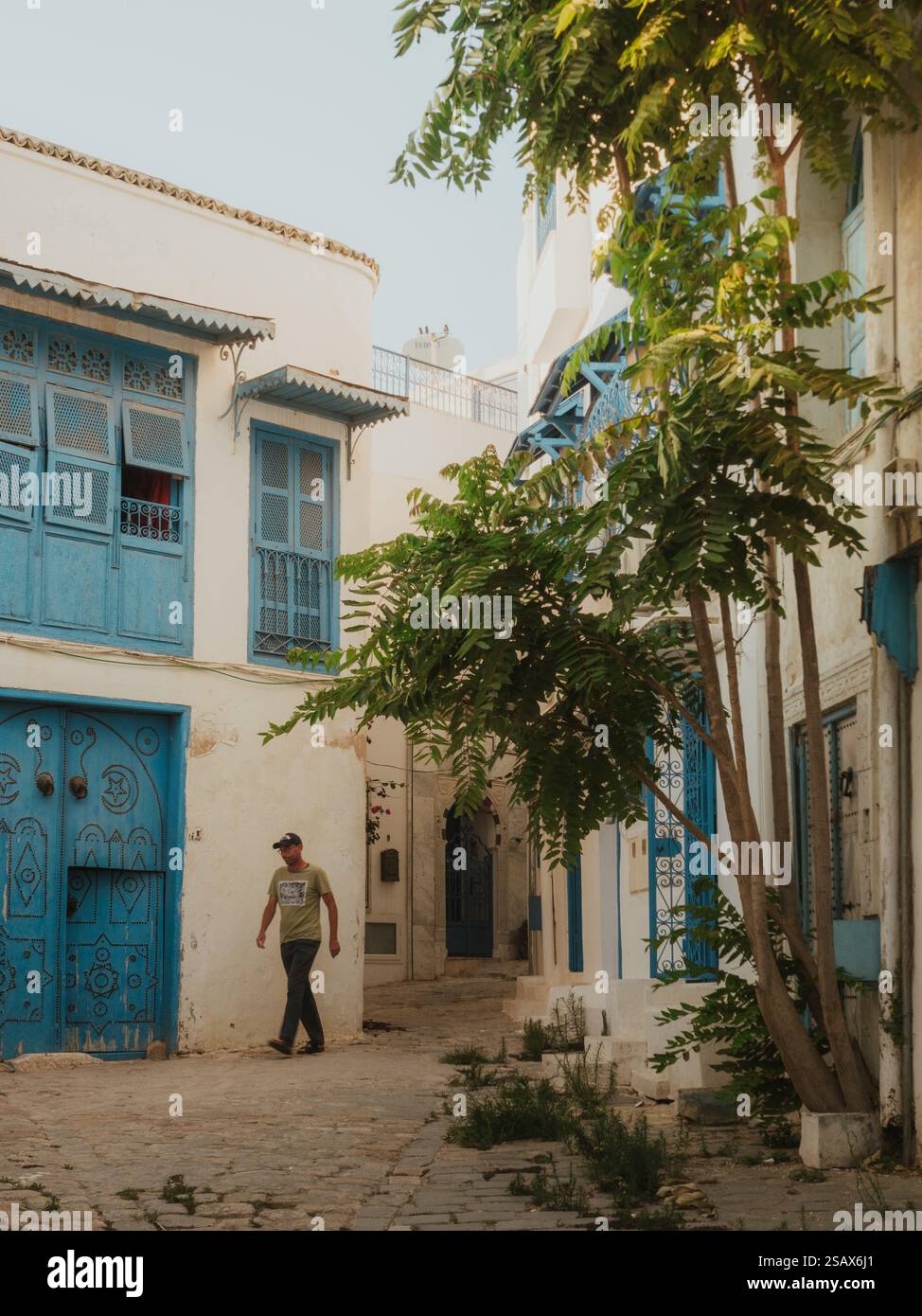 Tunisia street hi-res stock photography and images - Alamy