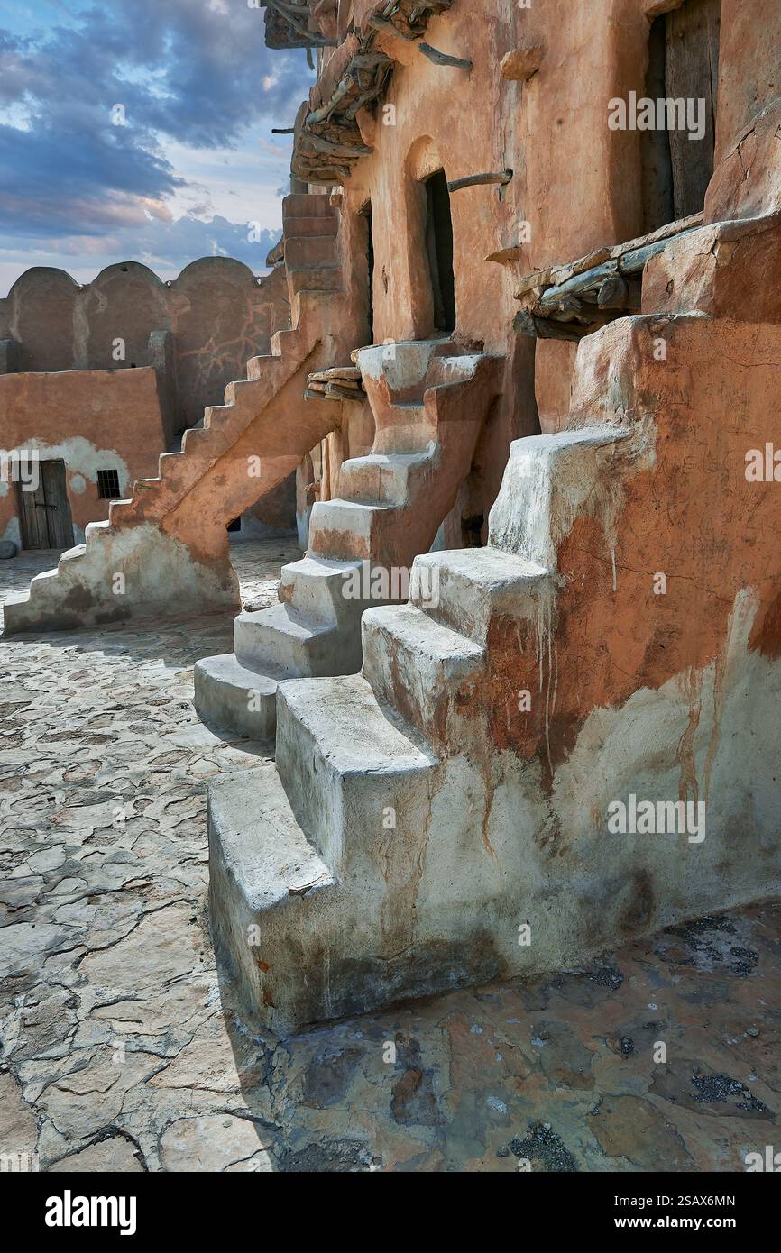 Ksar Ouled Soltane, Tunisia, Fortified Berber Ghorfa vaulted food ...