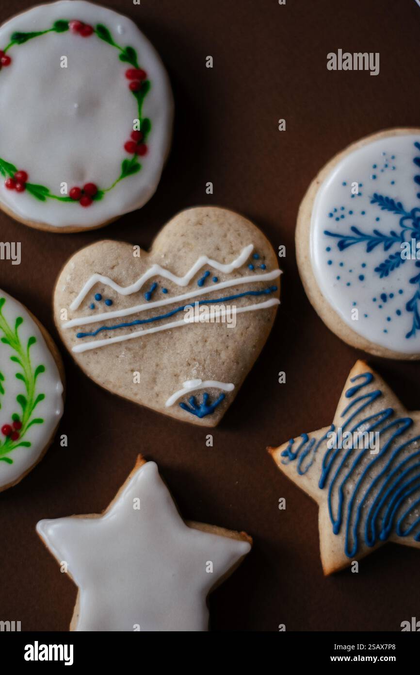 Different shapes gingerbread cookies close up Stock Photo - Alamy