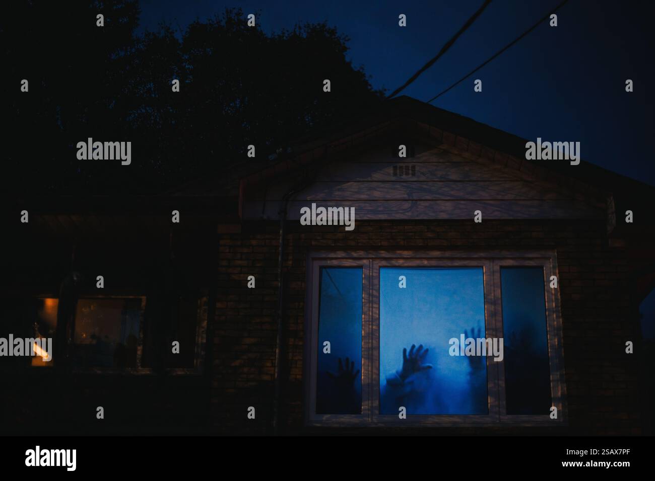 Scary ghosts hi-res stock photography and images - Alamy