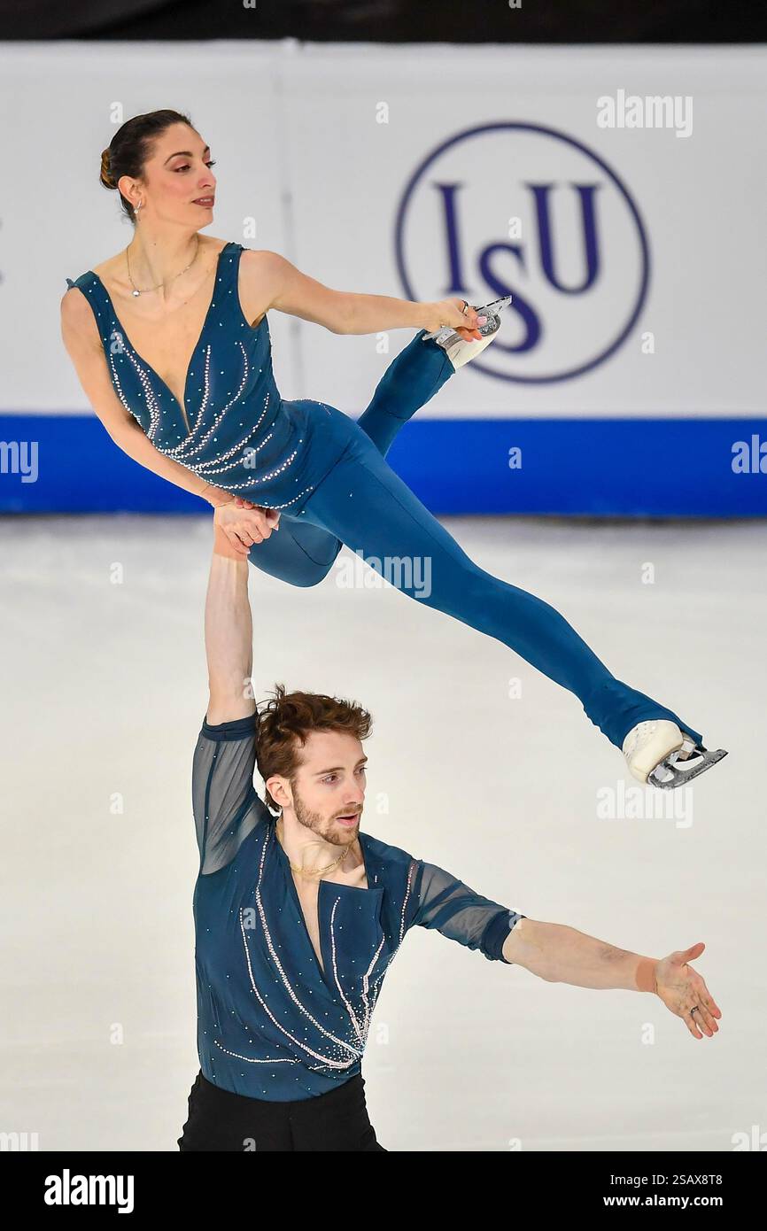 Tallinn. 30th Jan, 2025. Sara Conti (top)/Niccolo Macii of Italy ...