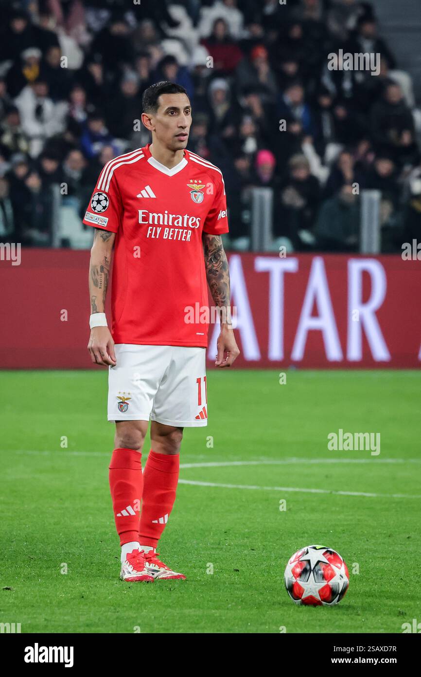 Angel di maria benfica hi-res stock photography and images Angel di maria benfica hi-res stock photography and images