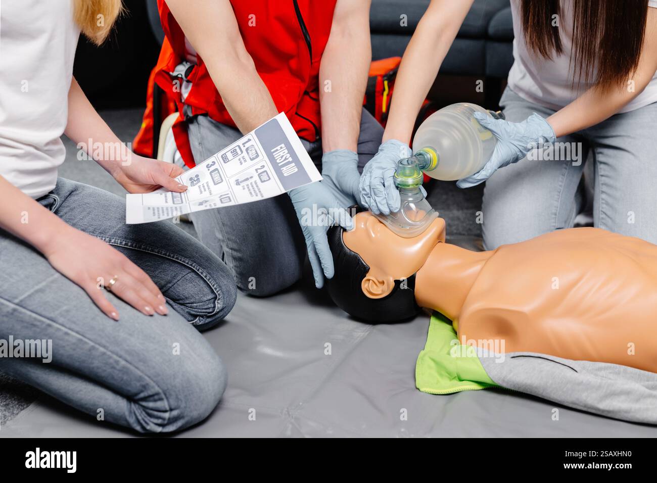 Hand holding resuscitation bag in hi-res stock photography and images - Alamy