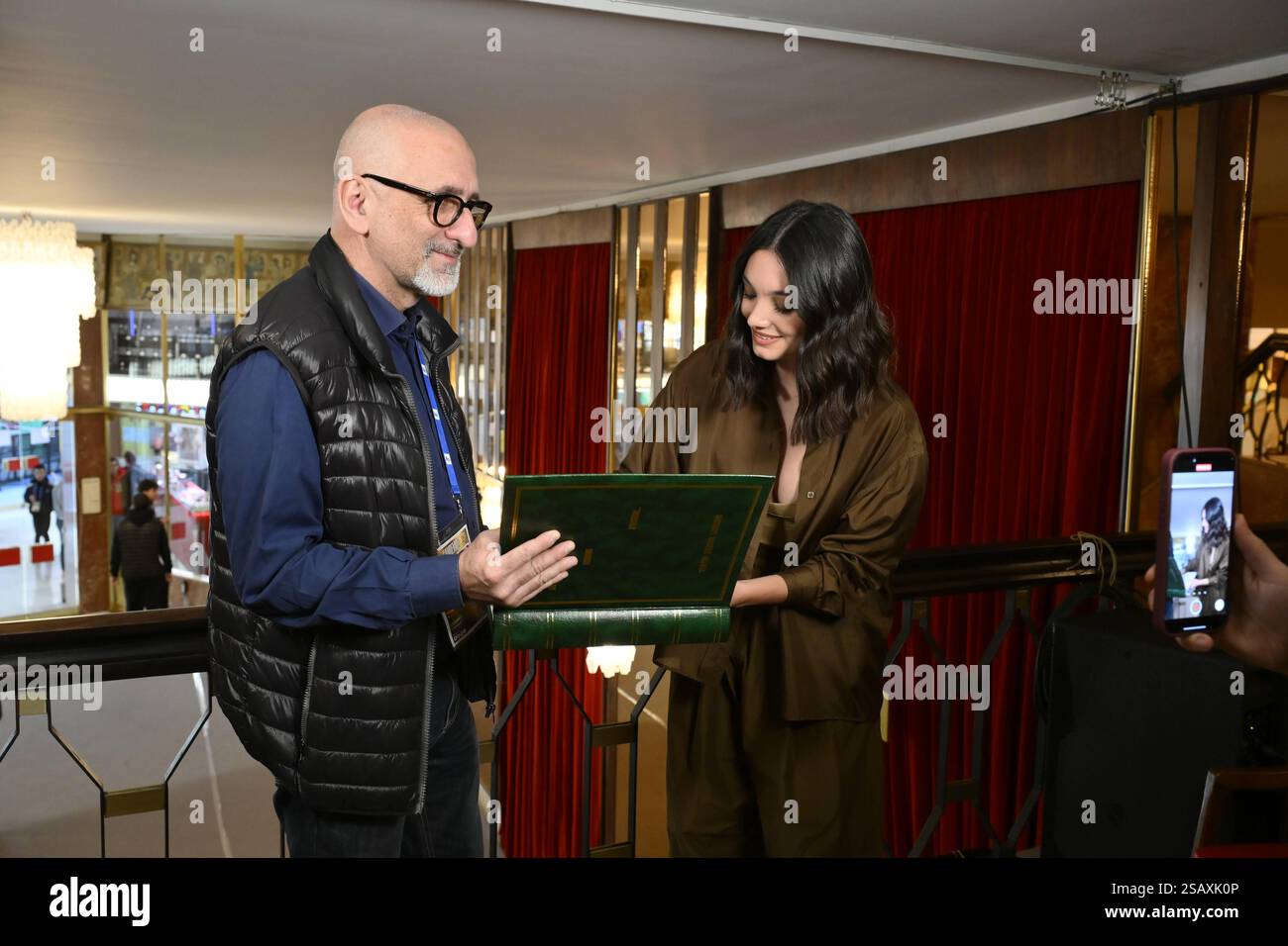 Sanremo, Italy. 31st Jan, 2025. Sanremo: Ariston Theatre. 75th Italian ...