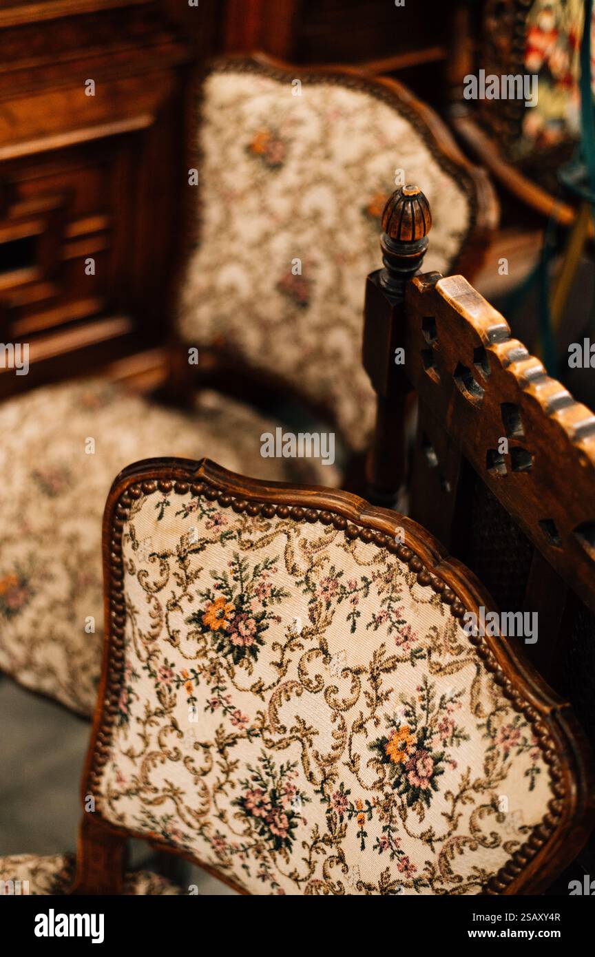 Vintage chair with carved back Stock Photo - Alamy