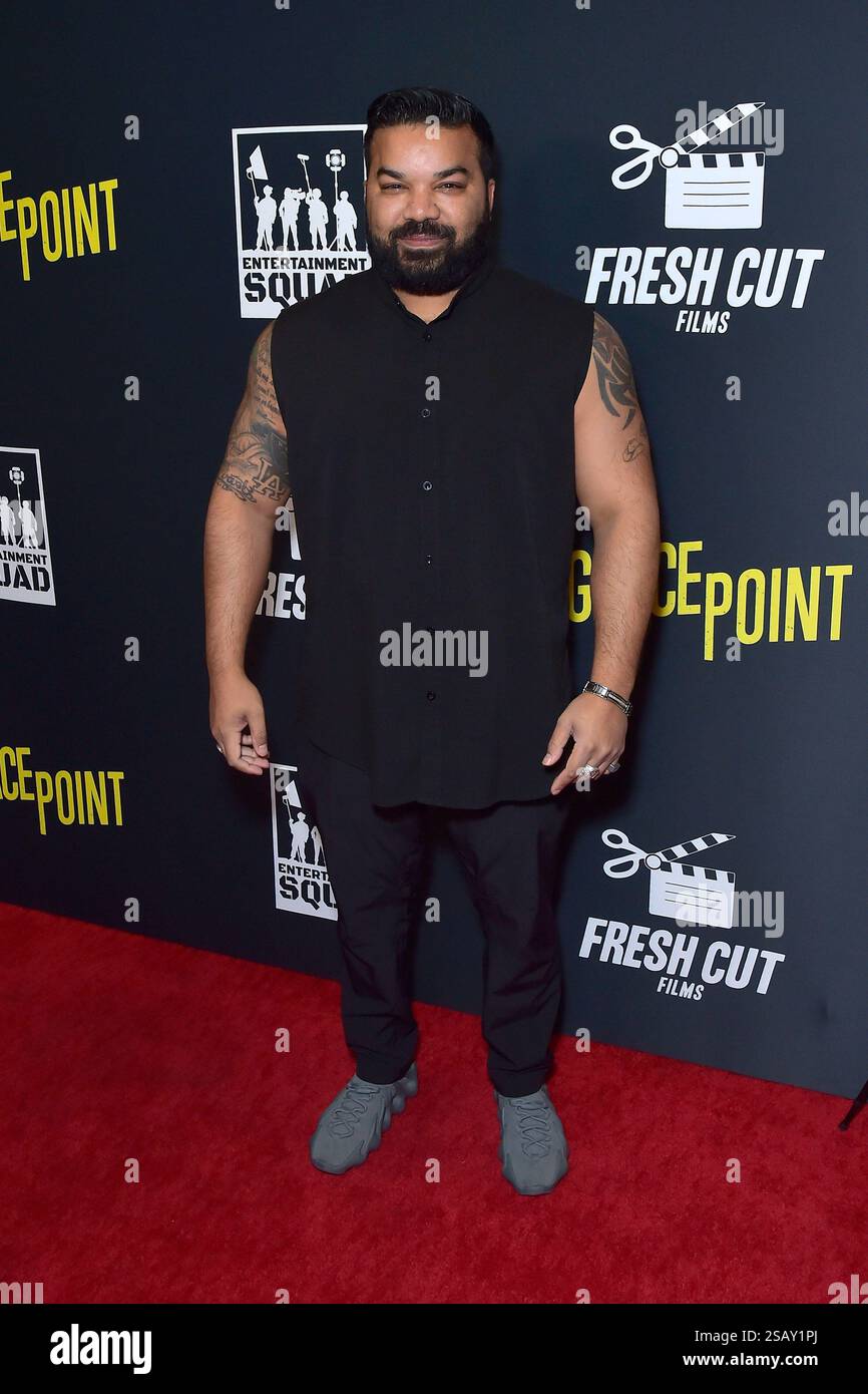 Adrian Dev bei der Premiere des Kinofilms 'Grace Point' im Regal LA Live. Los Angeles, 30.01. ...