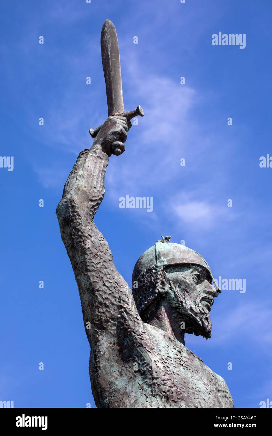 Essex, UK - June 27th 2024: A statue of Anglo-Saxon Byrhtnoth in the ...