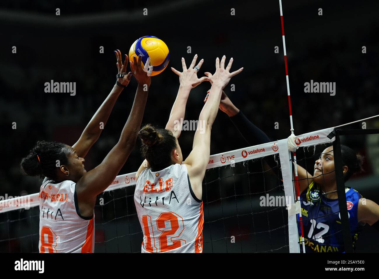 ISTANBUL, TURKIYE - JANUARY 26, 2025: Sinead Jack-Kisal and Elif Sahin ...