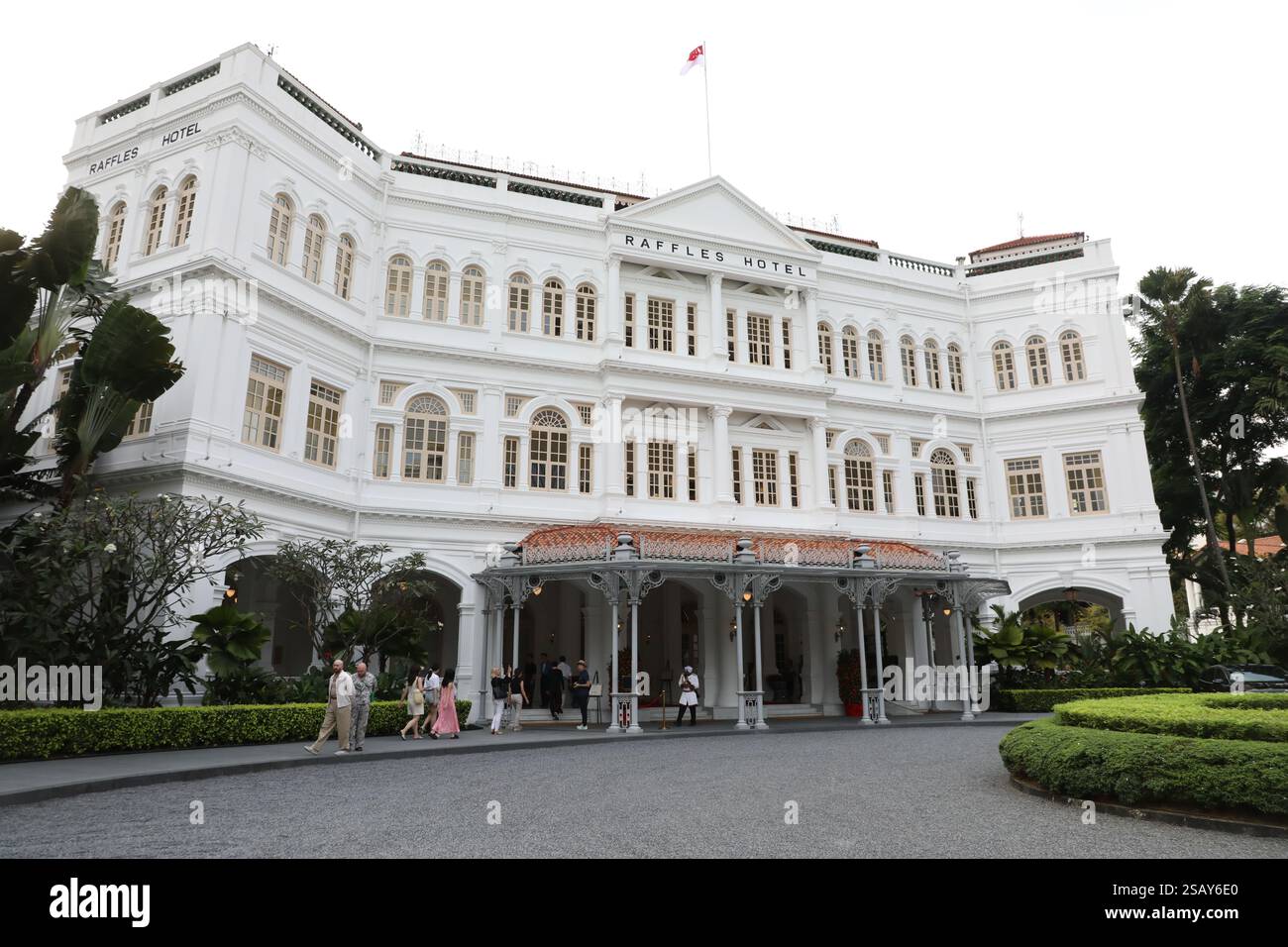 Raffles Hotel, 1 Beach Road, Singapore Stock Photo - Alamy
