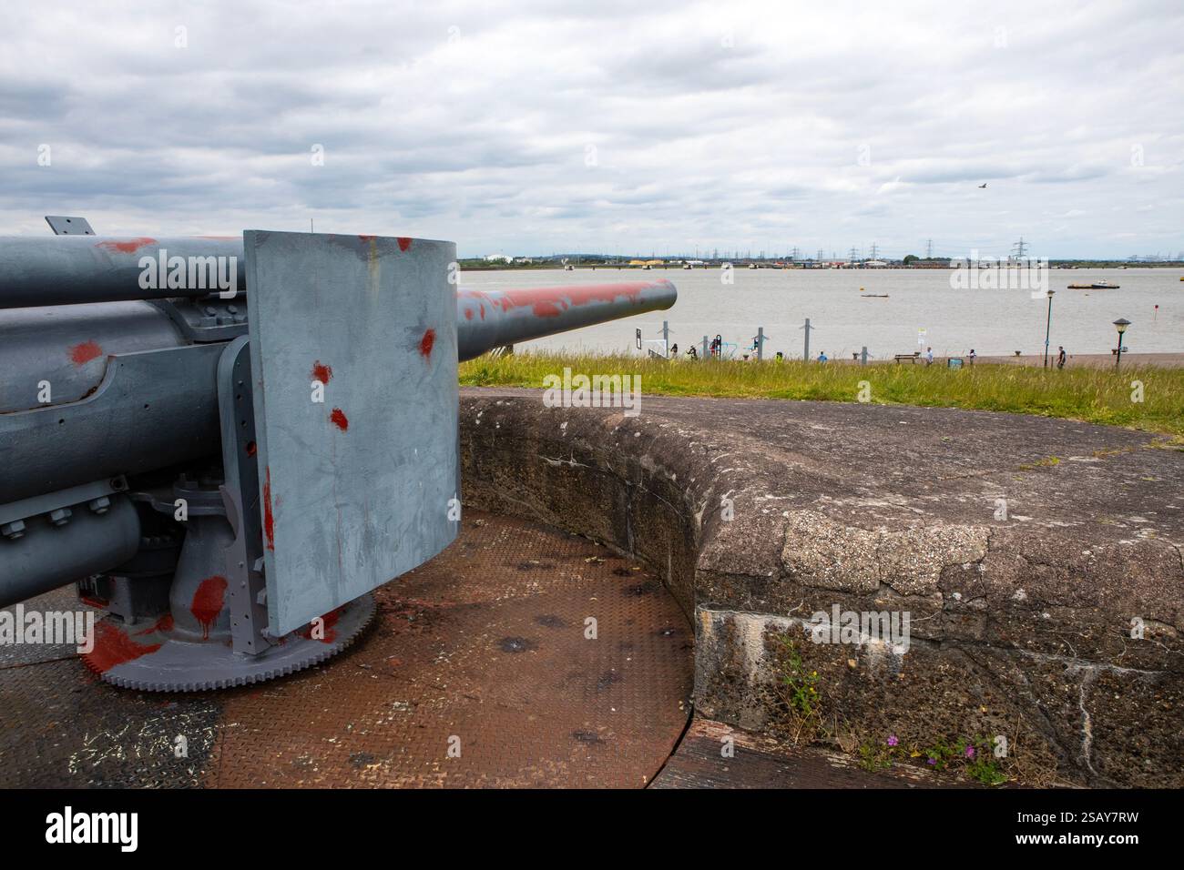 Artillery at the historic New Tavern Fort in Gravesend, Kent Stock ...