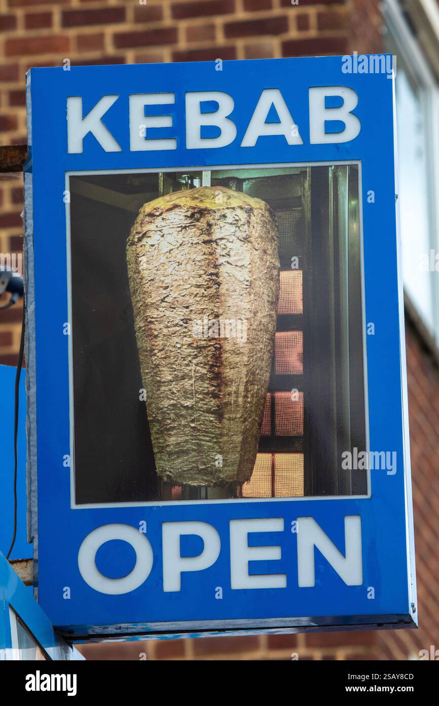 Chicken shish kebab takeaway hi-res stock photography and images - Alamy