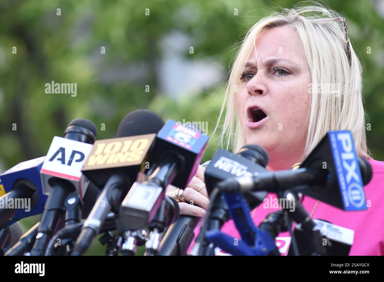 Laura McQuade attending Planned Parenthood rally to stop abortion bans ...
