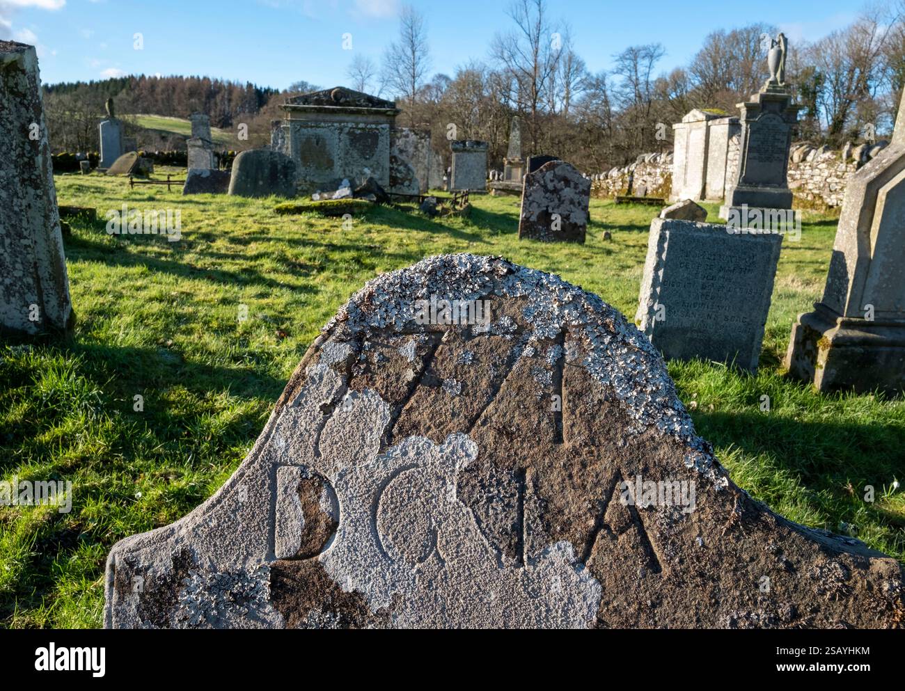 Old kilmadock cemetery scotland hi-res stock photography and images - Alamy