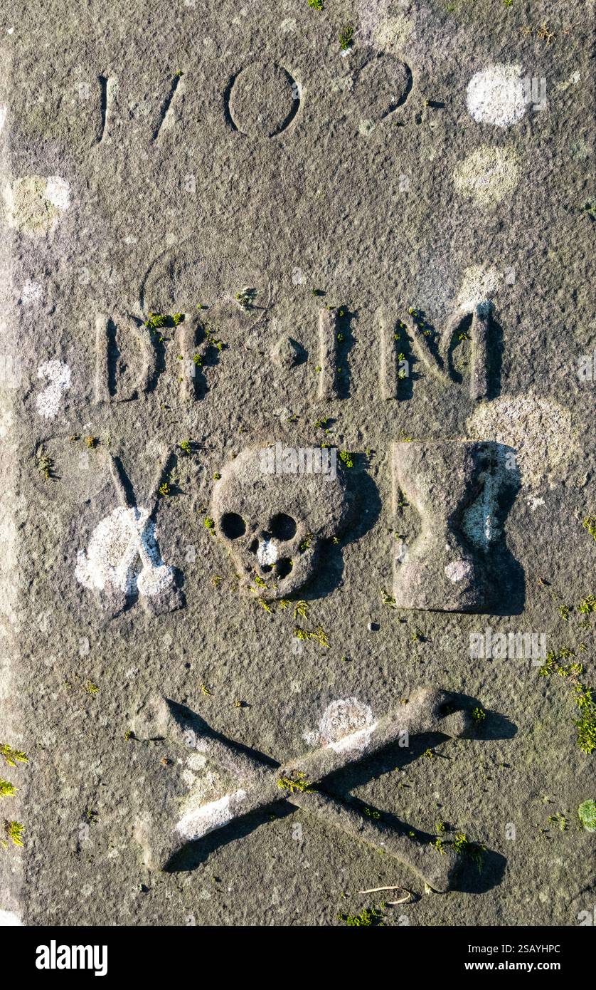Old kilmadock cemetery 2025 hi-res stock photography and images - Alamy