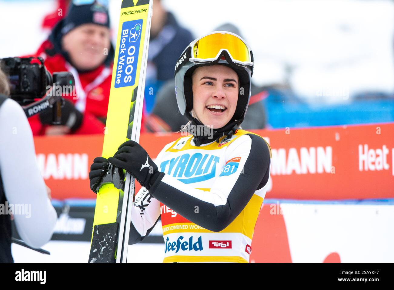 HAGEN Ida Marie (Norwegen) im Ziel nach dem Skispringen jubelt ueber ...