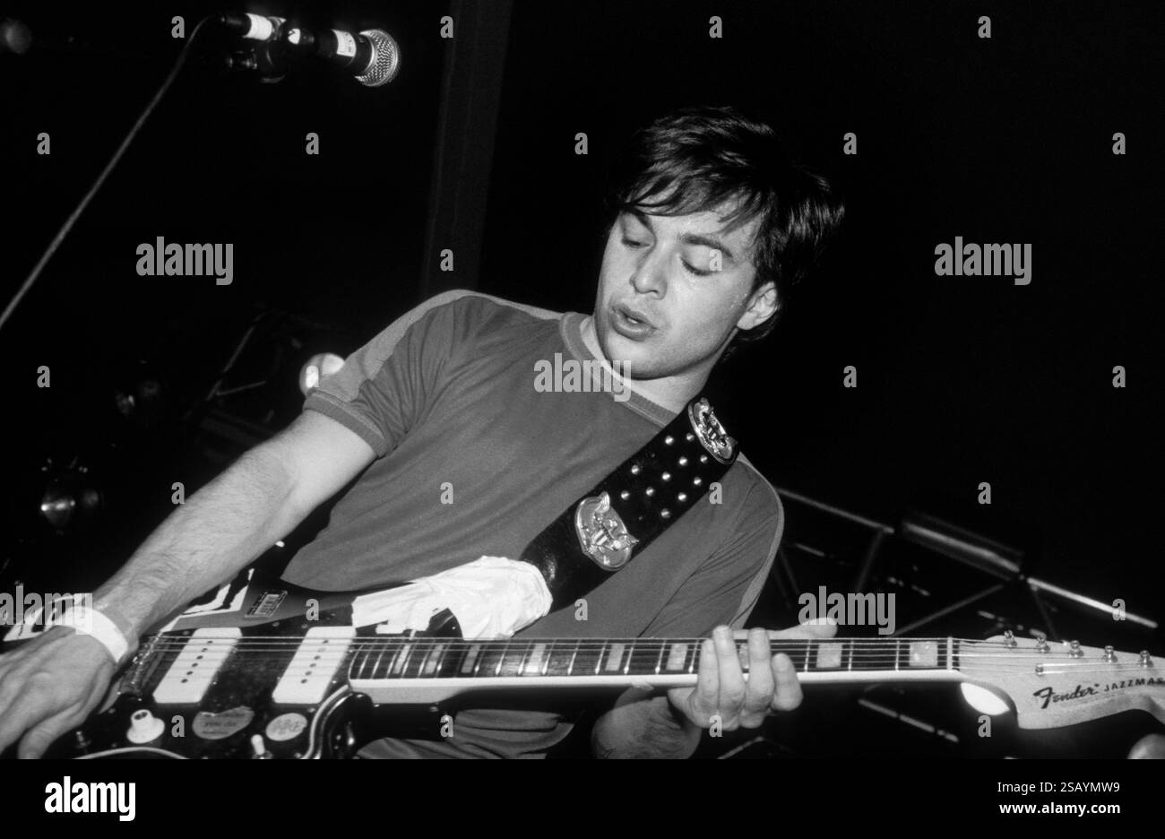 THE O, READING FESTIVAL, 1998: MisterGee from the band The O playing at ...