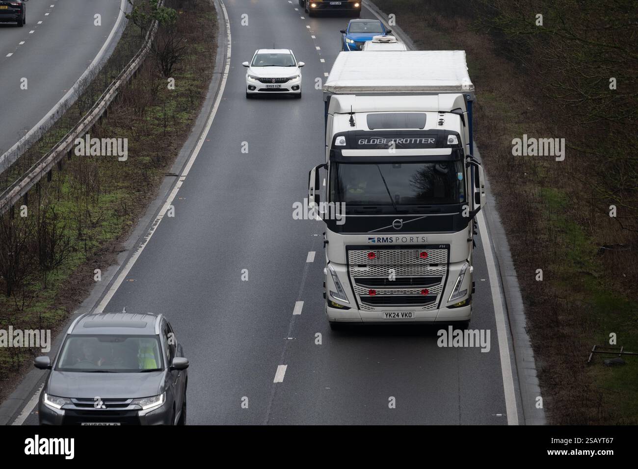 RMS Ports Volvo Globetrotter lorry on the A46 road, Warwick ...