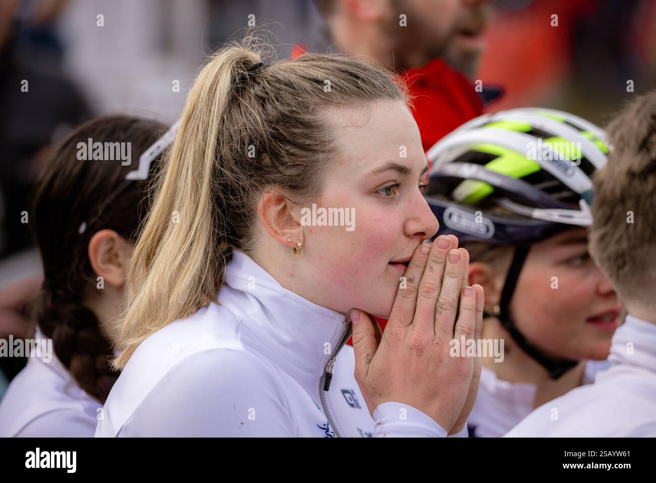 Liévin, FRANCE, 31st Jan 2025 Zoe Backstedt of Great Britain awaits ...