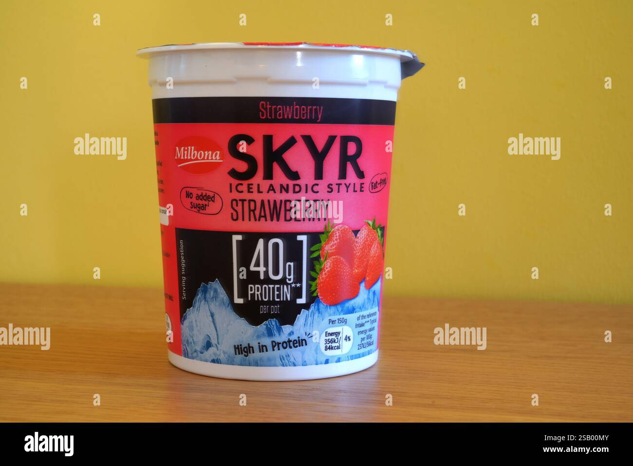 Pot of Milbona SKYR Icelandic Style Strawbeery Yoghurt Stock Photo - Alamy