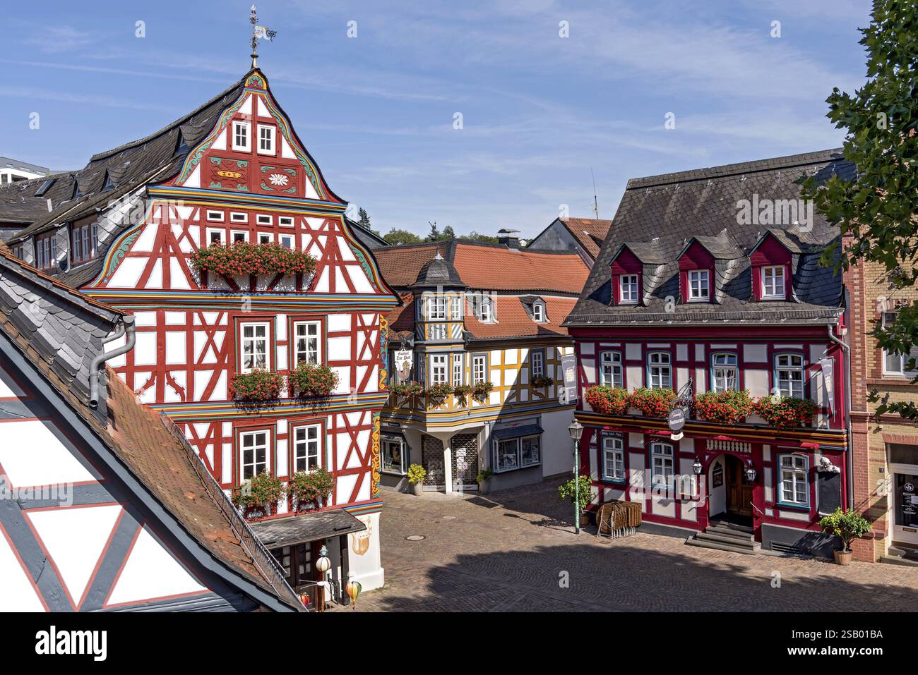 Magnificent half-timbered houses, Gasthof zur Pfeif, Restaurant ...