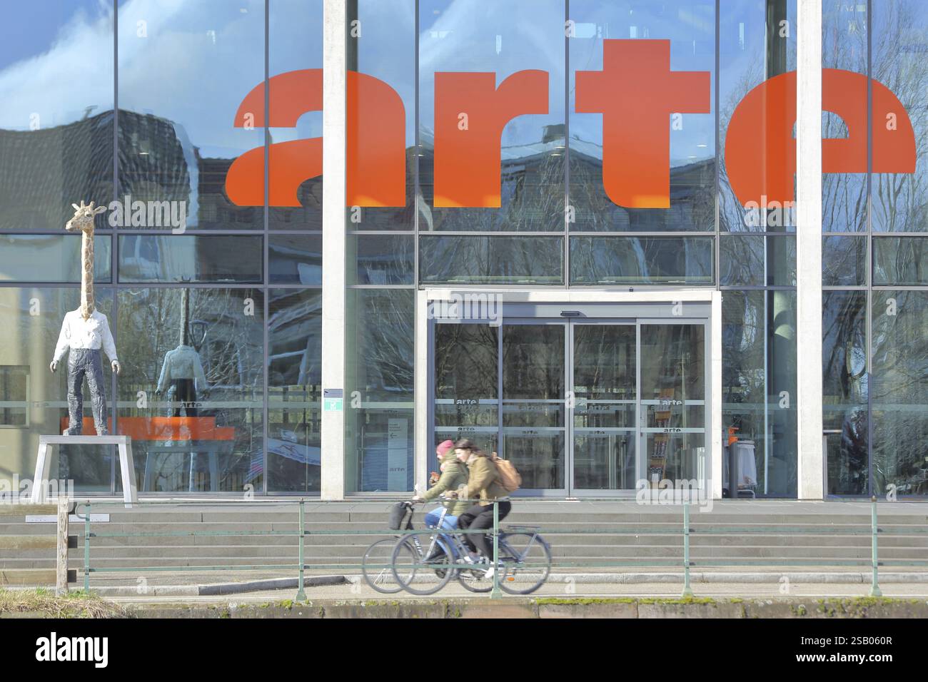 Entrance to the modern building of the ARD and ZDF broadcasting station ...